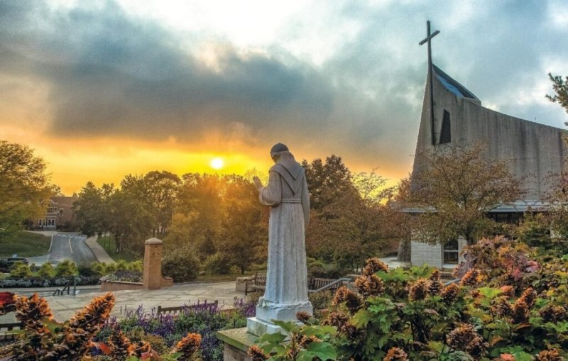 Pope Leo XIV tells American teens true joy isn’t found in ‘endless ...